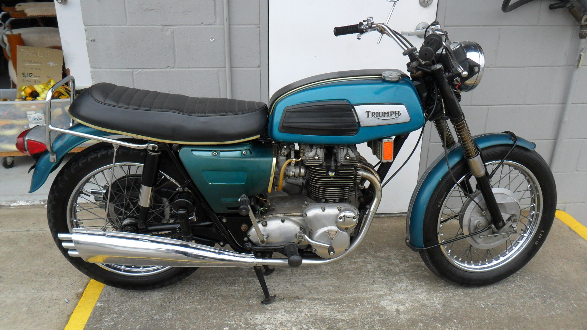 Triumph Trident T150 V